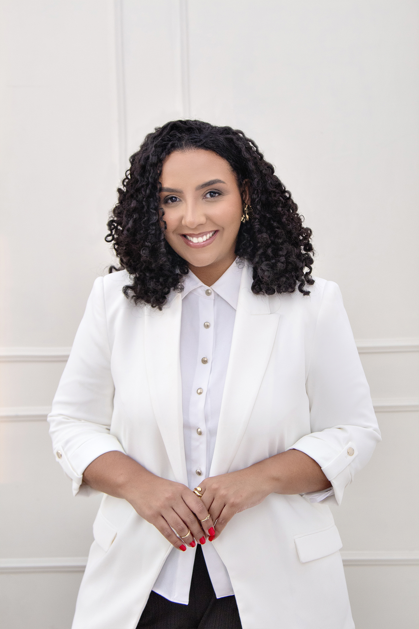 Conheça nossa equipe! - Emanuelle Coltrin Advocacia